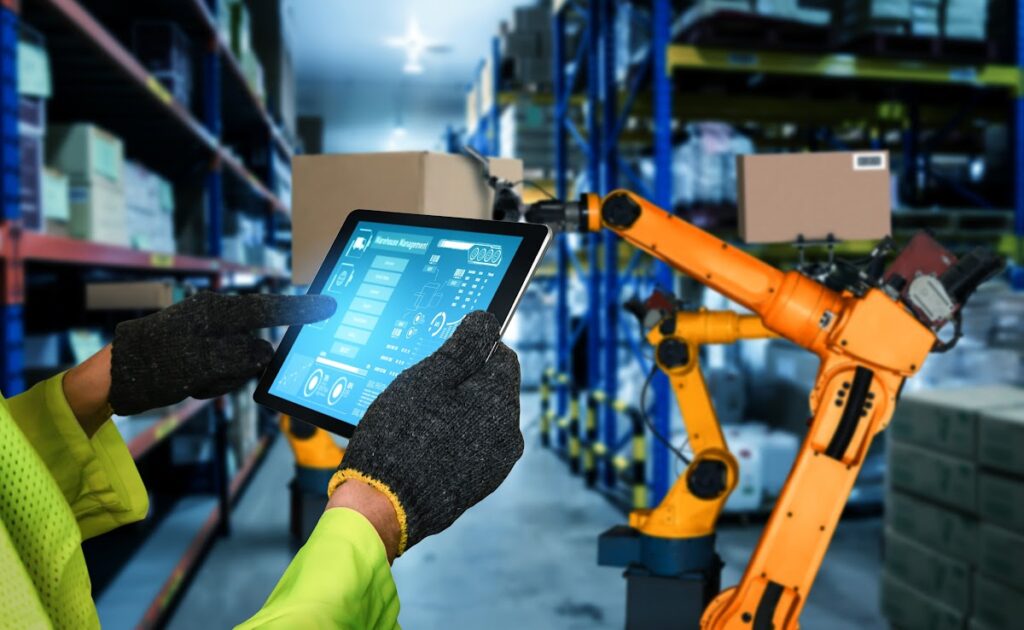 How technology is improving transportation logistics | Reef Group